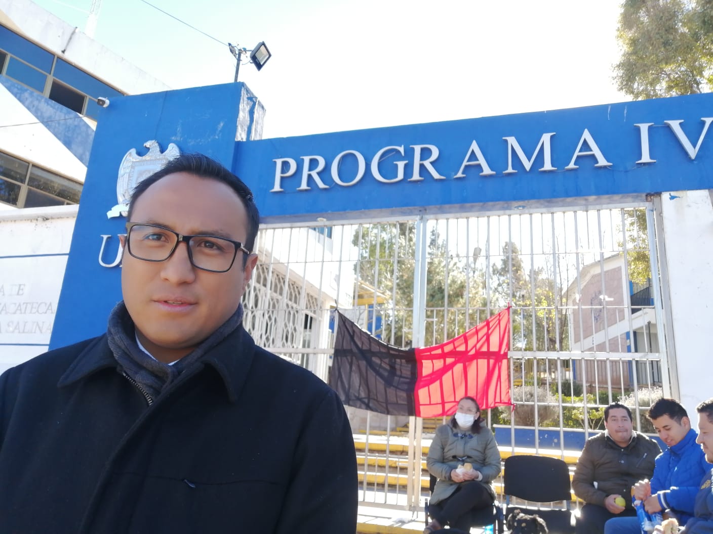 Suspenden clases en Prepa 4; protestan por destitución - NTR Zacatecas