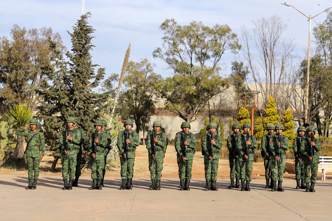 Realizan izamiento de Bandera en El Mineral - NTR Zacatecas