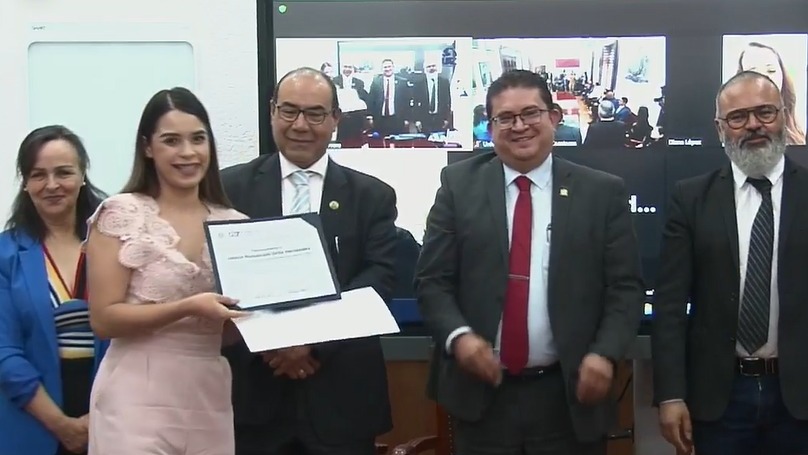 Reconocen con Fistol a egresados de la UAZ - NTR Zacatecas