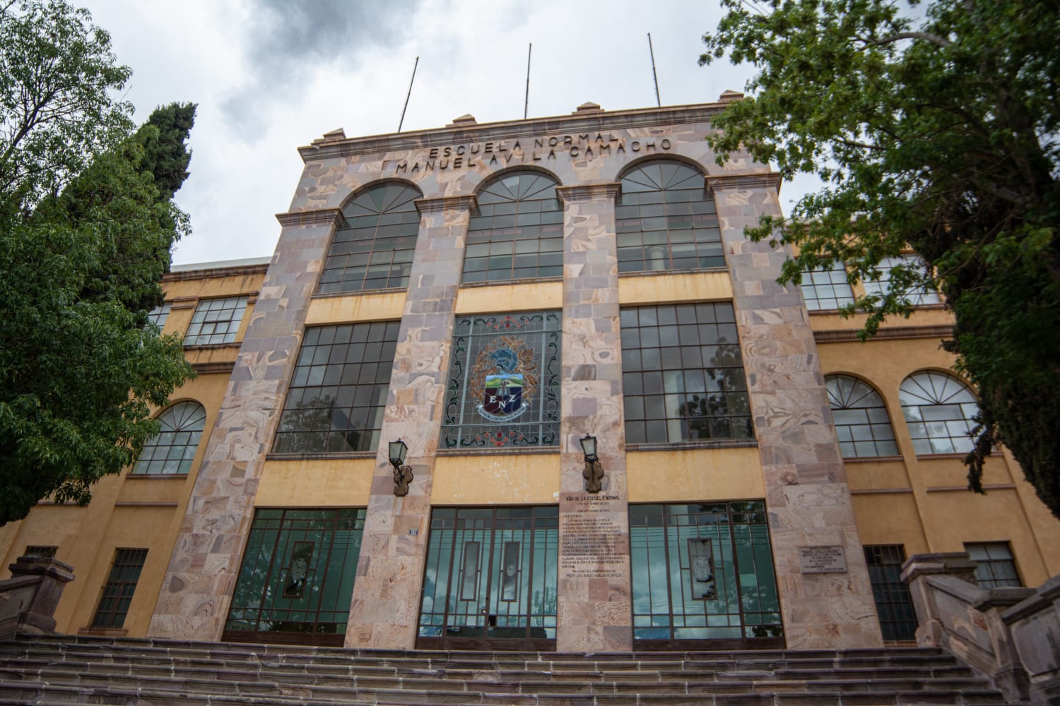 Conflicto interno afecta imagen de la BENMAC: Personal académico - NTR ...