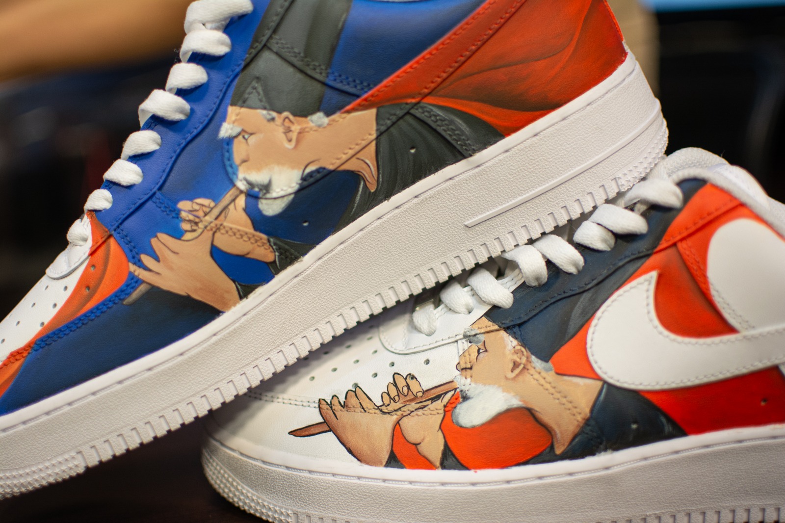 Plasma obra de arte en par de tenis - NTR Zacatecas