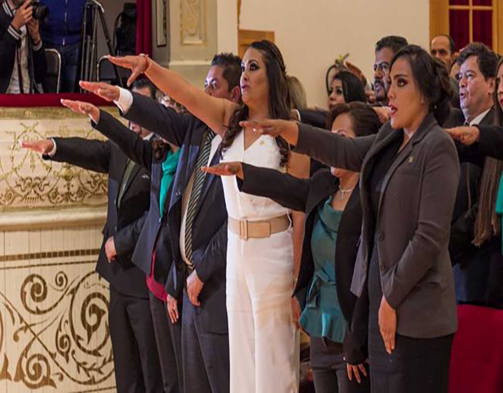 Norma Castorena toma protesta como líder del SNTSA - NTR Zacatecas