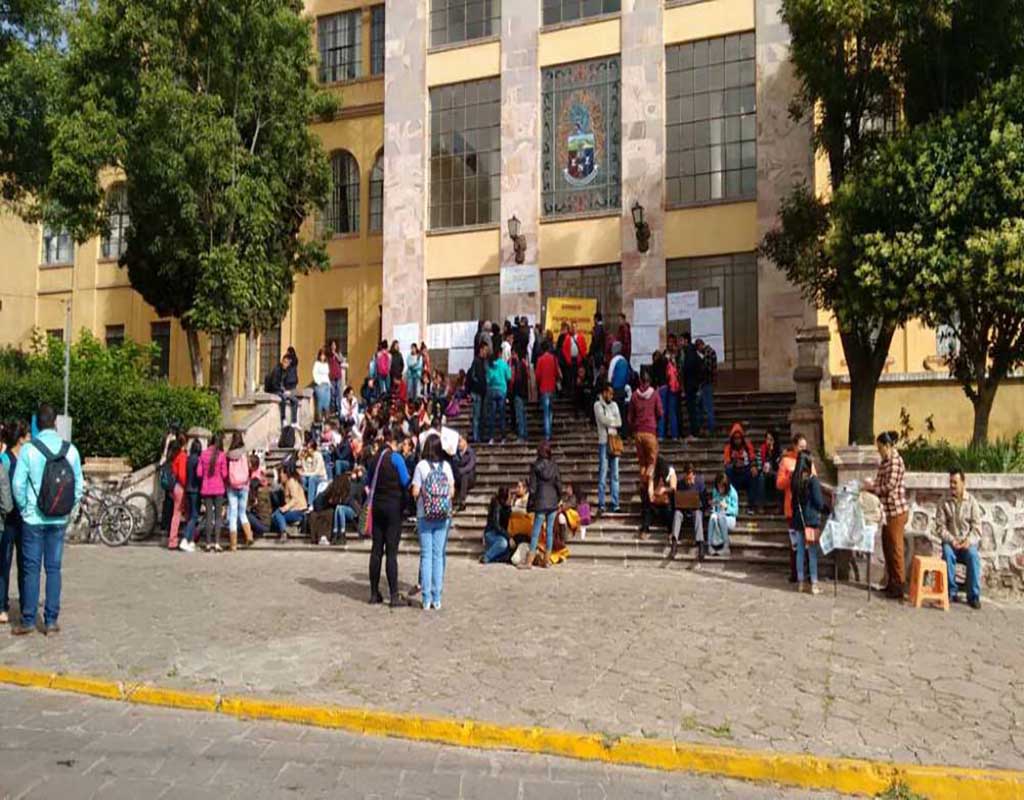 Acotan a director de la BENMAC - NTR Zacatecas