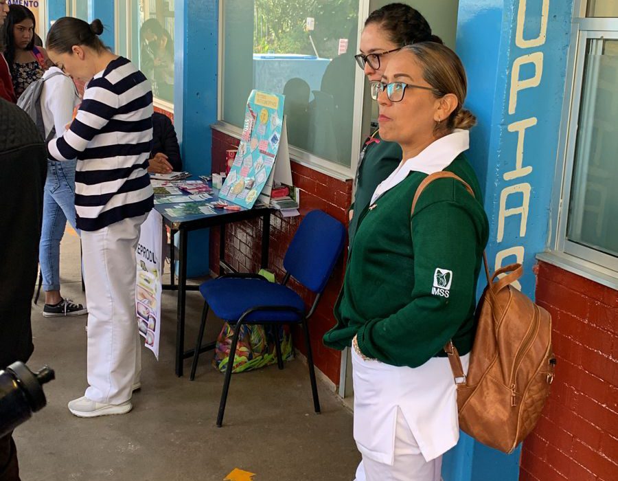 Llevan programa PrevenIMSS a preparatoria de la UAZ - NTR Zacatecas