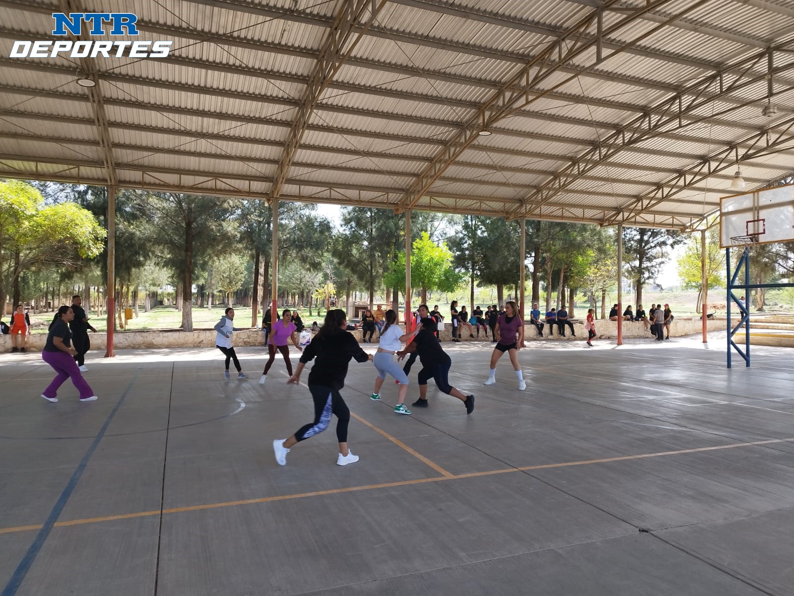 Realizan encuentro deportivo por día del servidor público - NTR Zacatecas