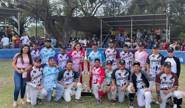 Caxcanes se queda con el campeonato - NTR Zacatecas