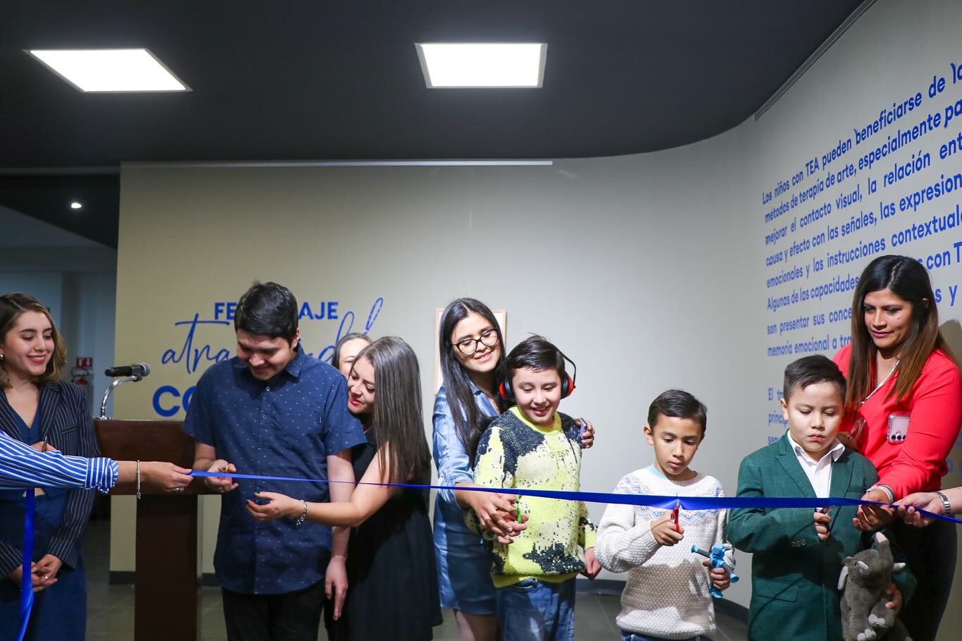Comparten su creatividad niños autistas y artistas locales - NTR Zacatecas
